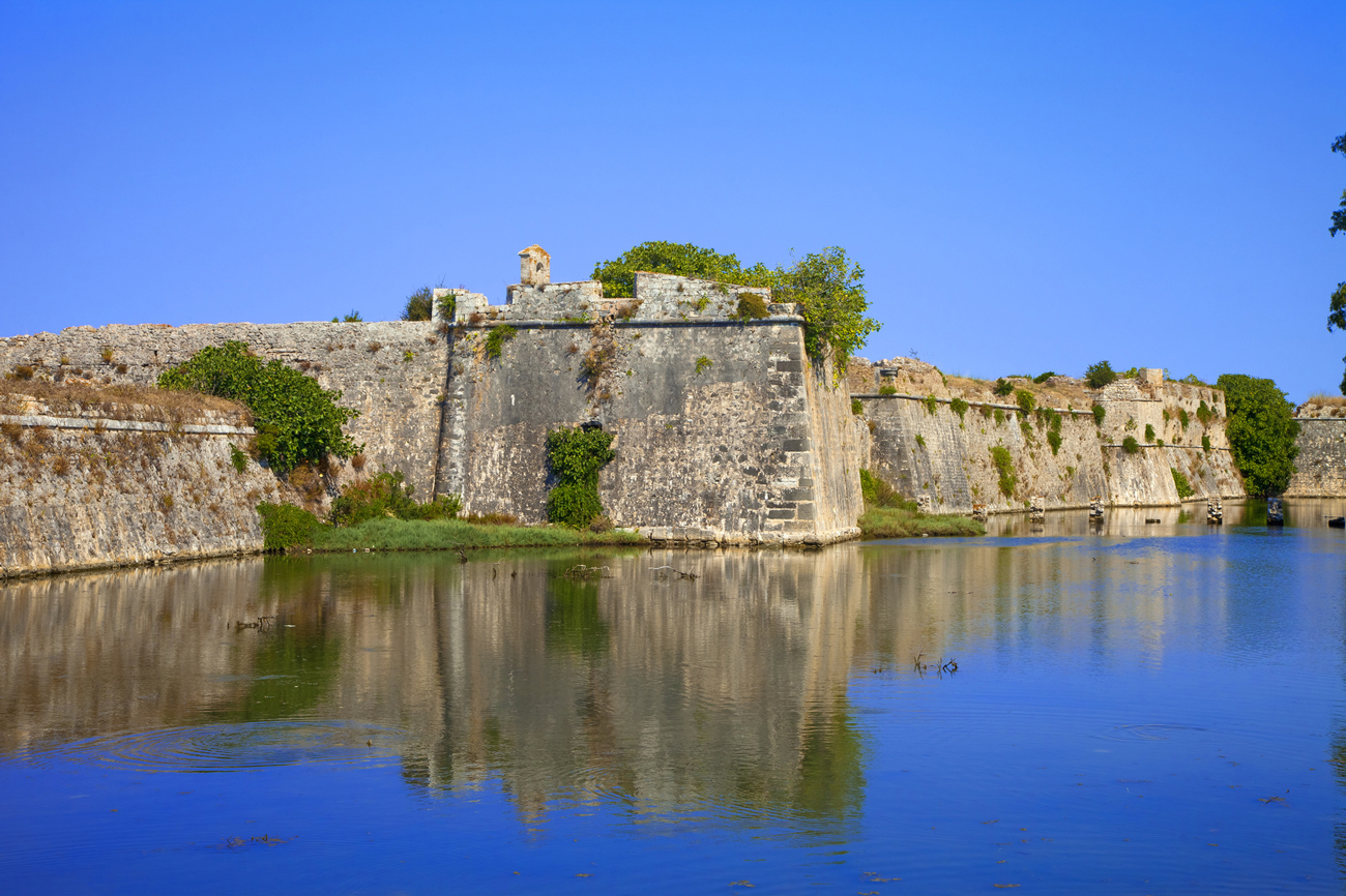 14th century castle of Agia Mavra: Lefkada | YourGreekIsland