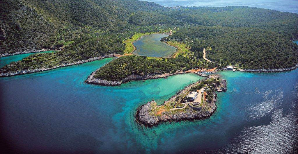 Aponisos: See ratings for Aponisos beach at Agistri | YourGreekIsland